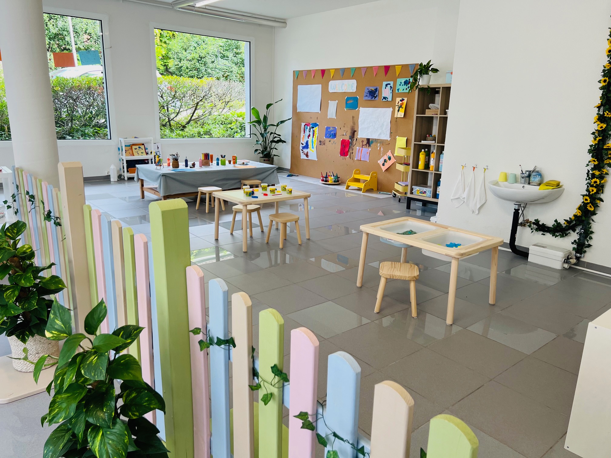 Activity Center for Kids In Zurich | Tiny Hands Creations
